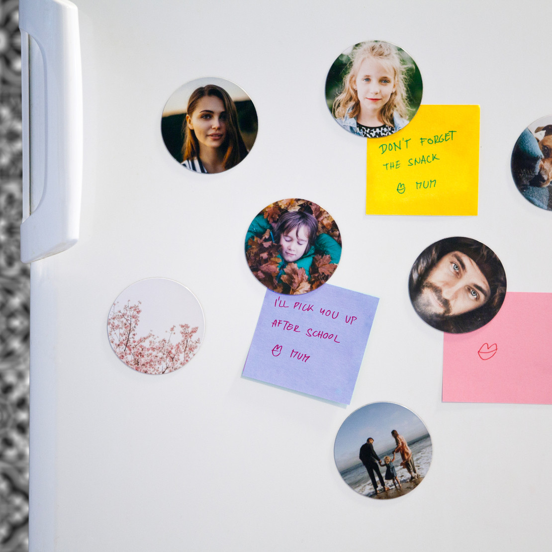 6 Tips How To Decorate Your Fridge With Photo Magnets | Squared.one