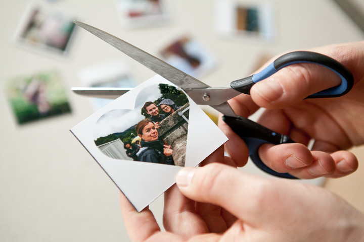DIY: How To Easily Make Photo Magnets At Home? | Squared.one