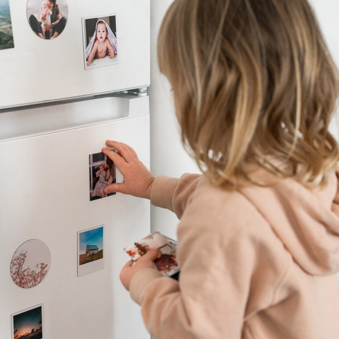 Photo magnets | Print photos on fridge magnets | Squared.one